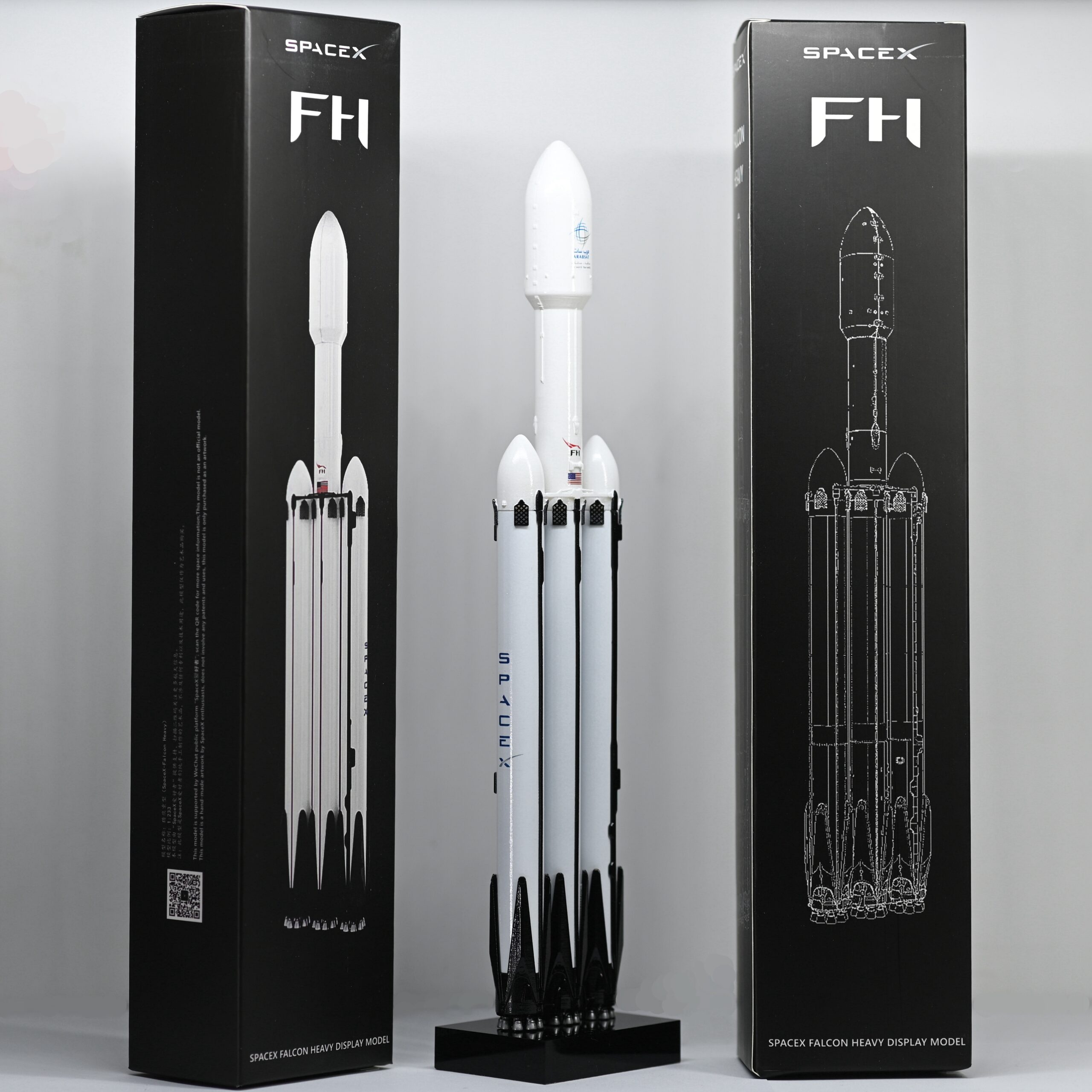 SpaceX Falcon Heavy Rocket Model - The Wacky Company